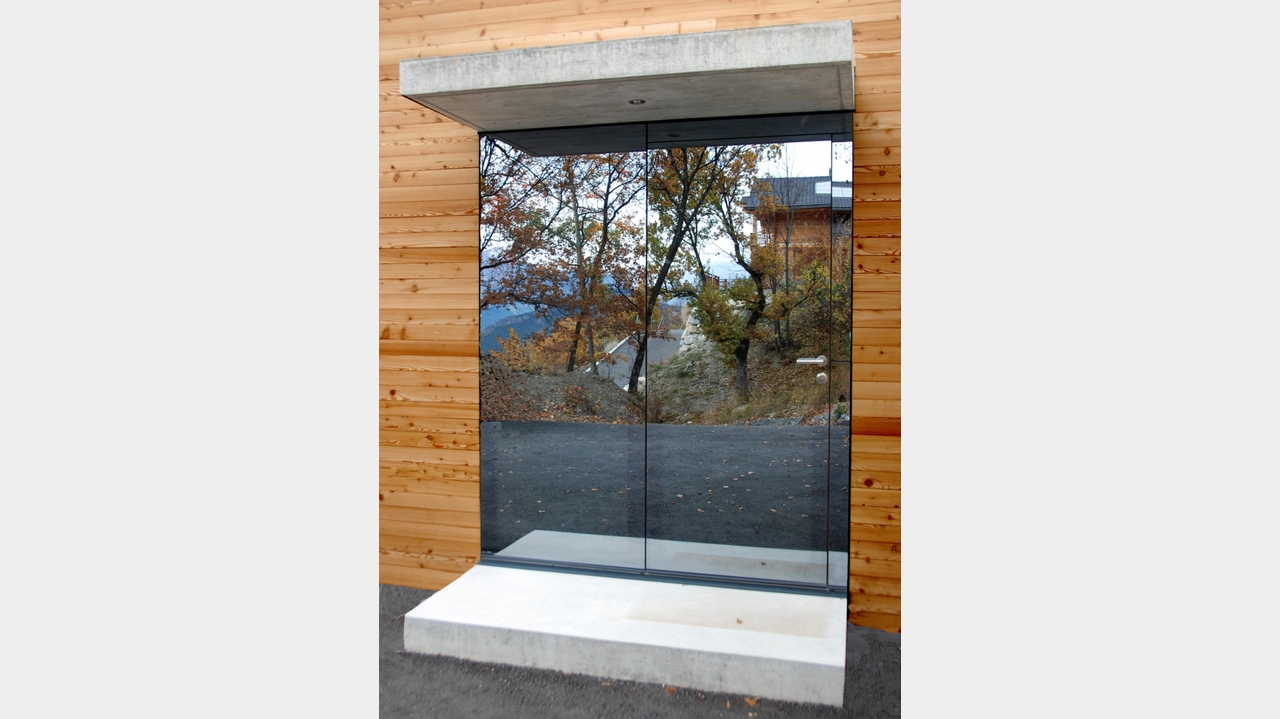 Tschopp - Structural entrance door